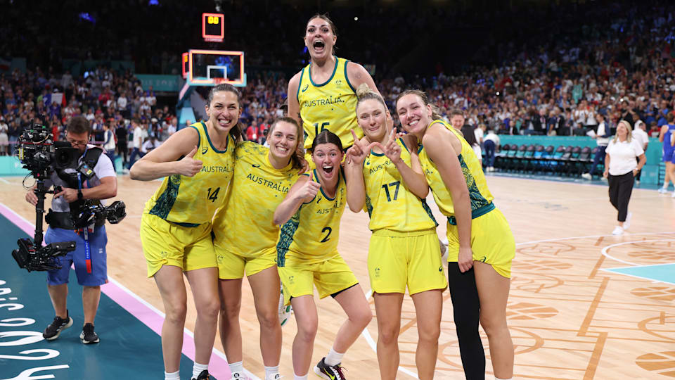 Aus bball store
