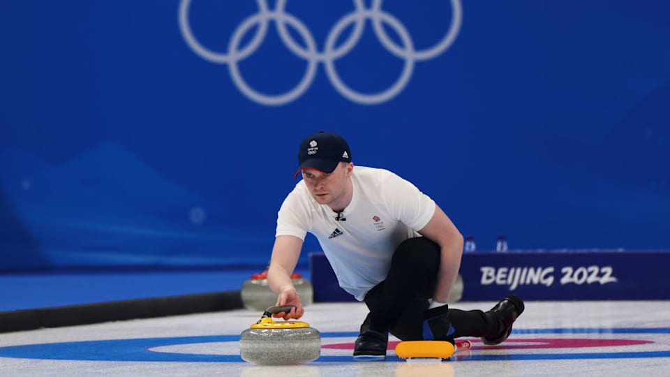 Bruce Mouat's magic hat goes viral at Beijing 2022