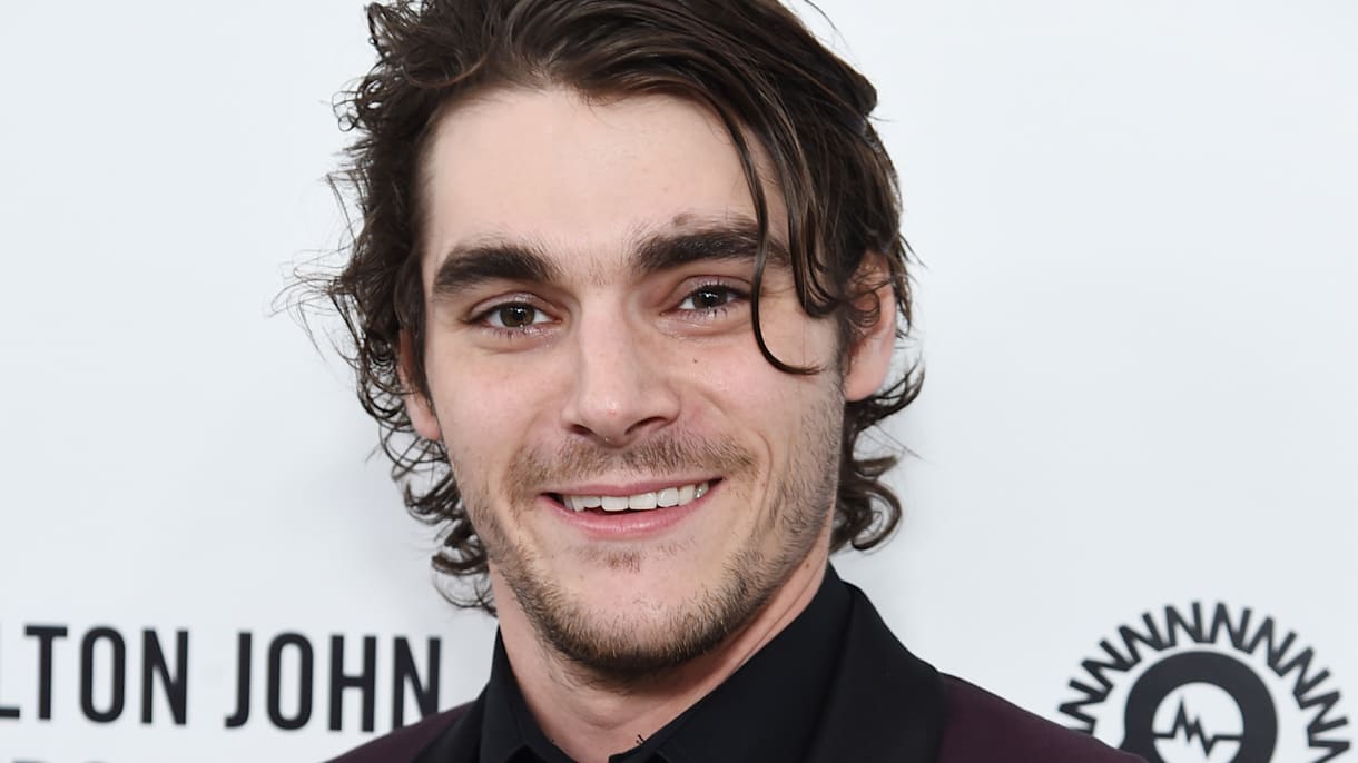 A Chat With Groundbreaking Actor Rj Mitte A Disability
