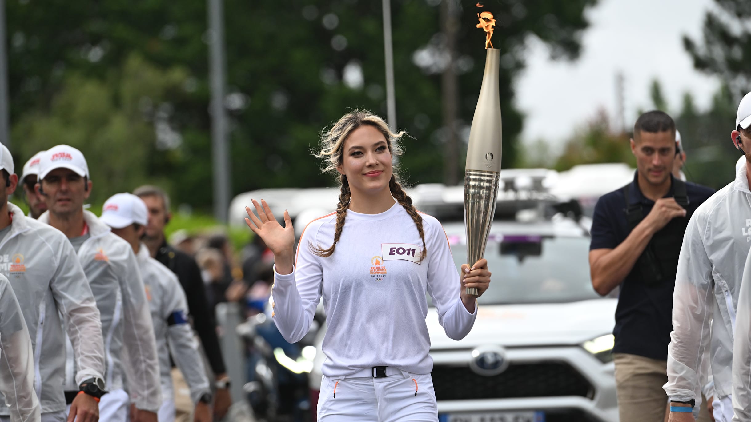 Ailing Eileen Gu Anta Signs Eileen Gu As Brand Ambassador