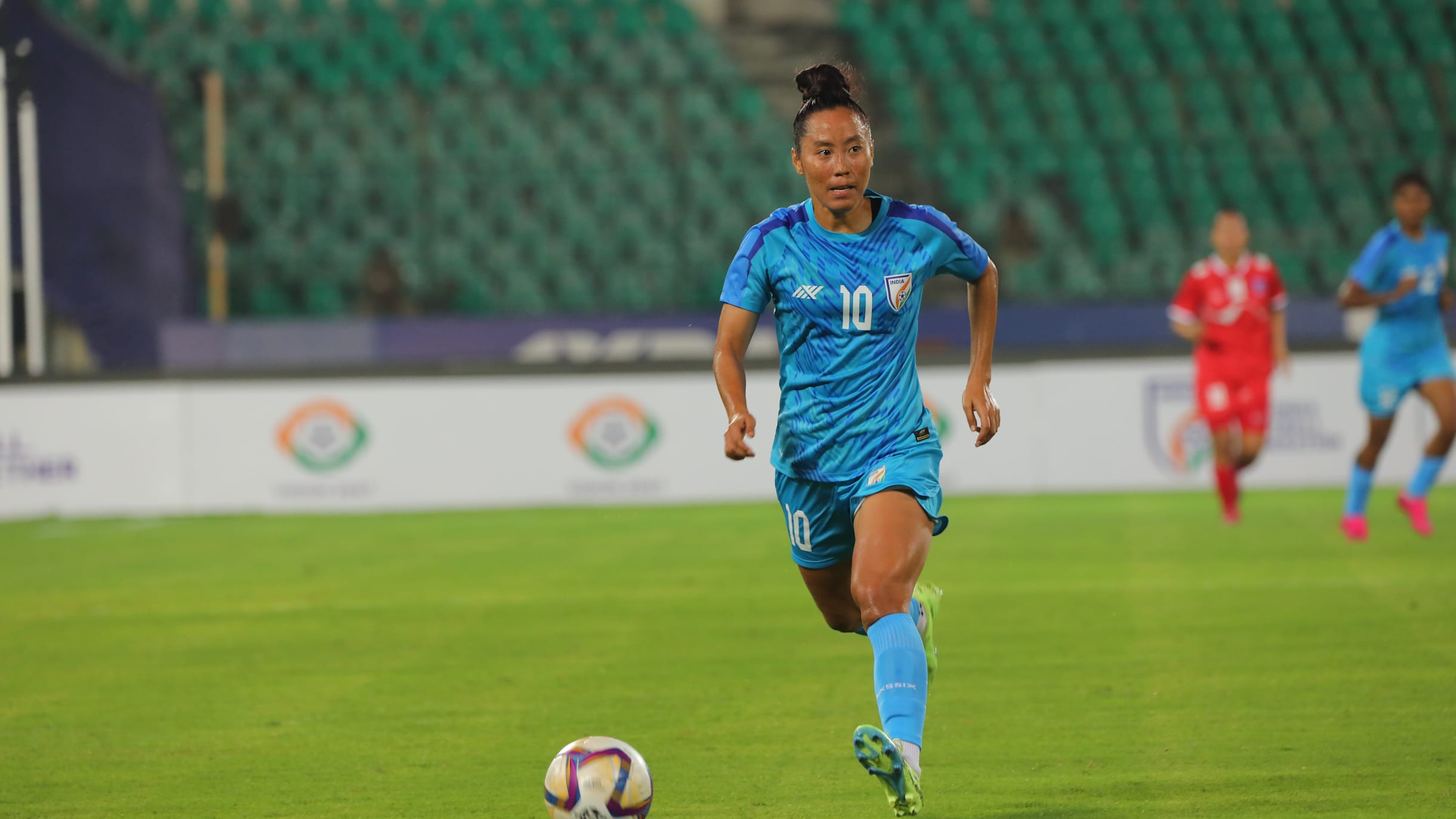 Women football team store