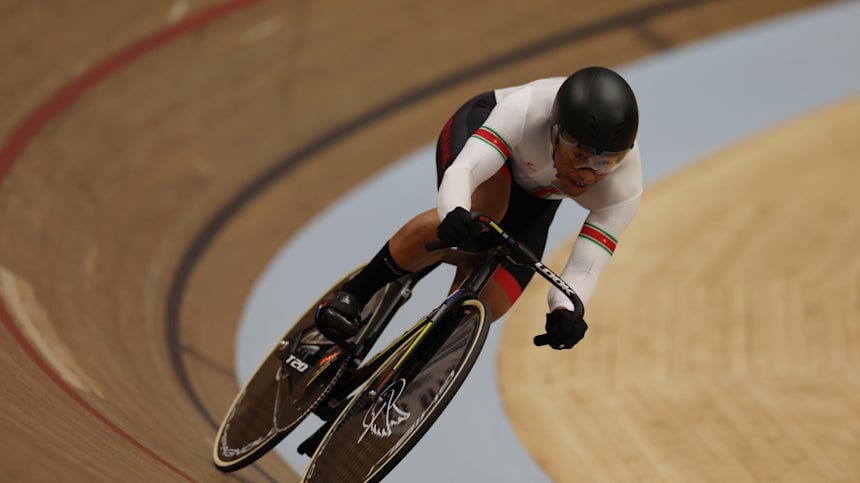 Jair Tjon En Fa - Suriname's pioneer track cycling pioneer eyes Paris 2024
