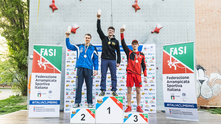 Chi è Matteo Zurloni, il nuovo record europeo nella speed · Arrampicata ...
