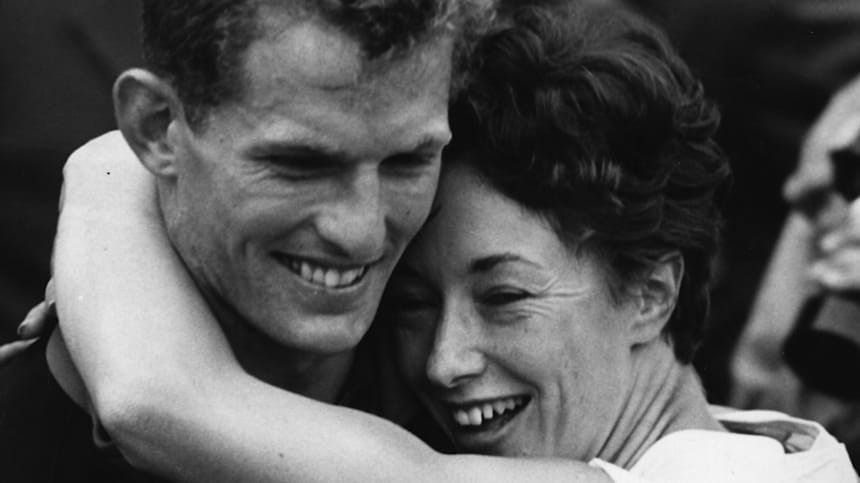 Ann Packer stuns the world with her 800m triumph