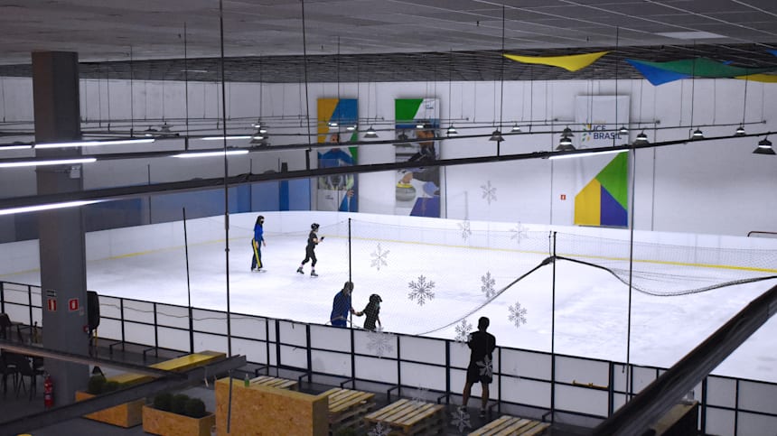 Três lugares no Brasil para praticar esportes de inverno