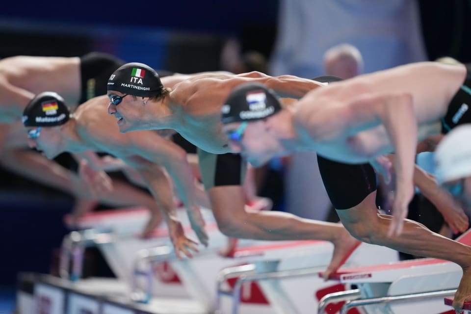 Risultati Nuoto Mondiali Singapore 2025: Nicolò Martinenghi argento nei 100 m rana