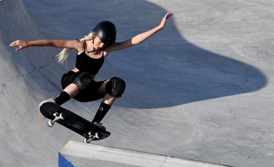 Meet Lilly “Lillian” Erickson: the 14-year-old skateboarding dark horse ...
