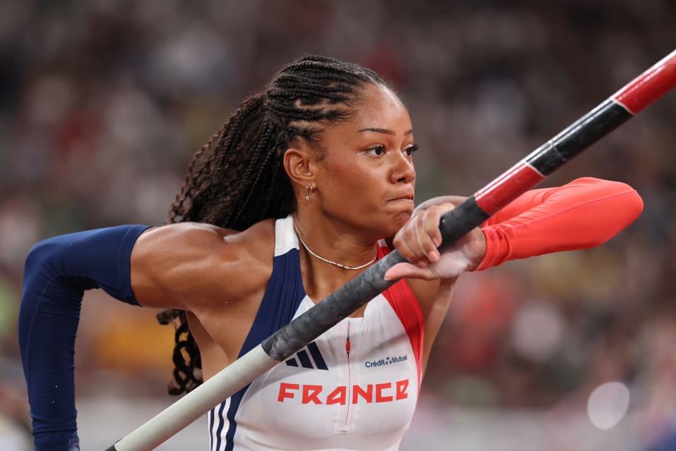 Marie-Julie Bonnin huitième à la perche, Jonathan Seremes en finale du ...