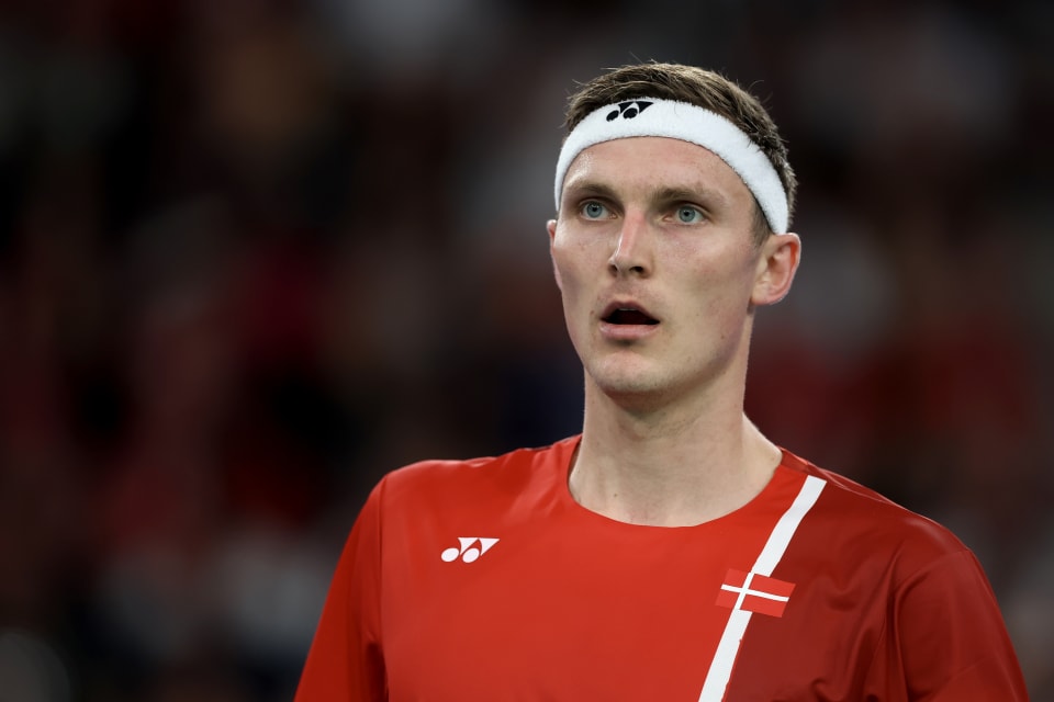 Viktor Axelsen crashes out in round one at Hong Kong Open 2025 in ...