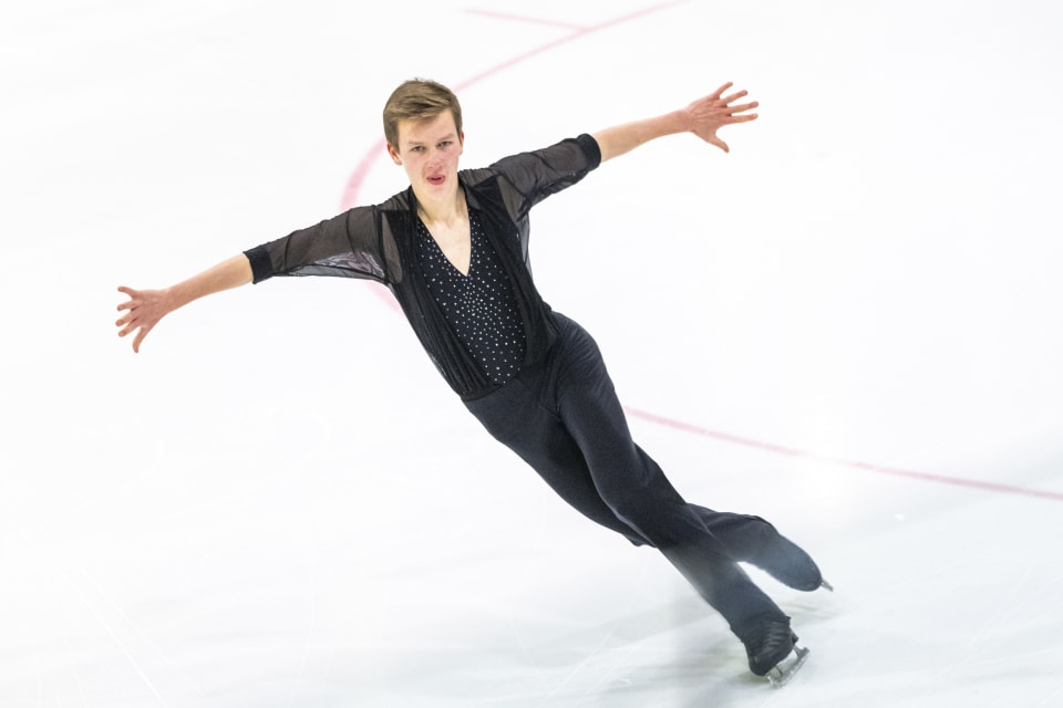 ISU Eiskunstlauf-Qualifikation 2025 in Beijing: Genrikh Gartung kämpft ...