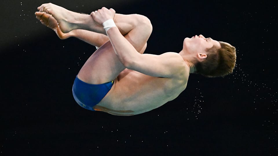 "Ukraine's teenage diver Oleksii Sereda continues golden trajectory ...