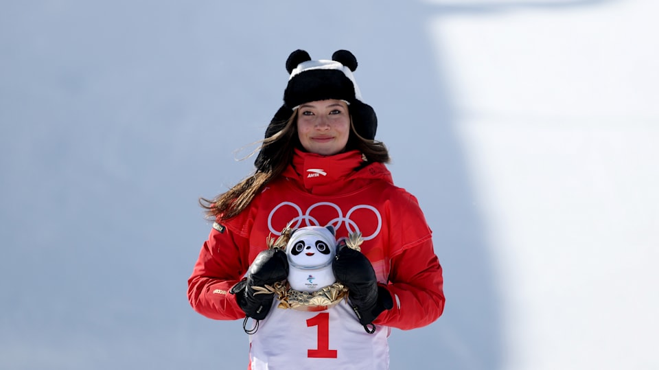 Freestyle Skiing Women's Big Air Finals - Featuring Ailing (Eileen Gu ...