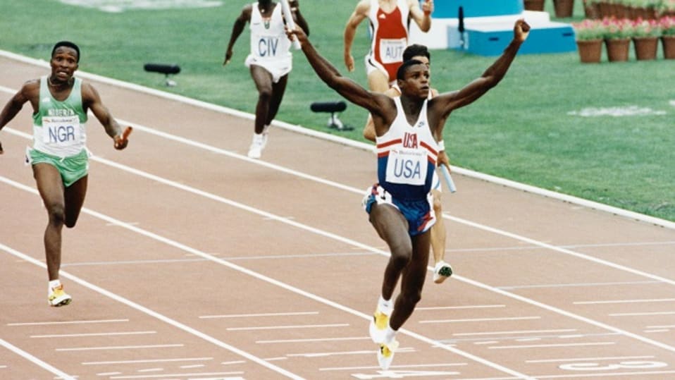 Lewis raises the roof with golden leap - Olympic News