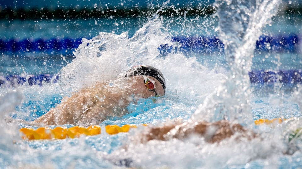 Russians and Hungarians continue gold medal streak in swimming finale ...