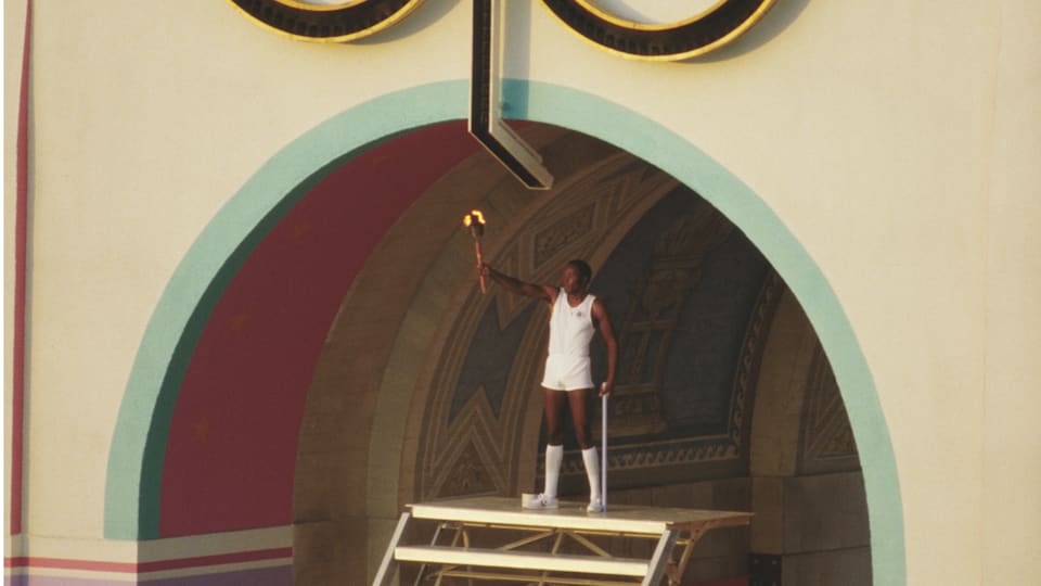 Rafer Johnson, 1960 Olympic decathlon champion, dies at age 86