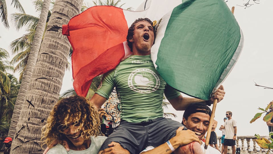 El mexicano Alan Cleland Jr., campeón del mundo de surf, obtiene una ...