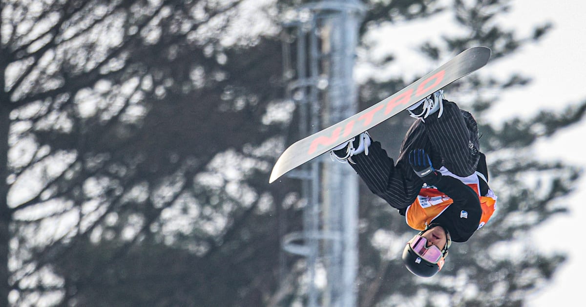 Home hero Lee Chaeun grabs second gold at Gangwon 2024 on way to karaoke as proud dad and nation ...