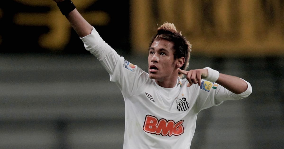 Football: Neymar returns to boyhood club Santos in Brazil
