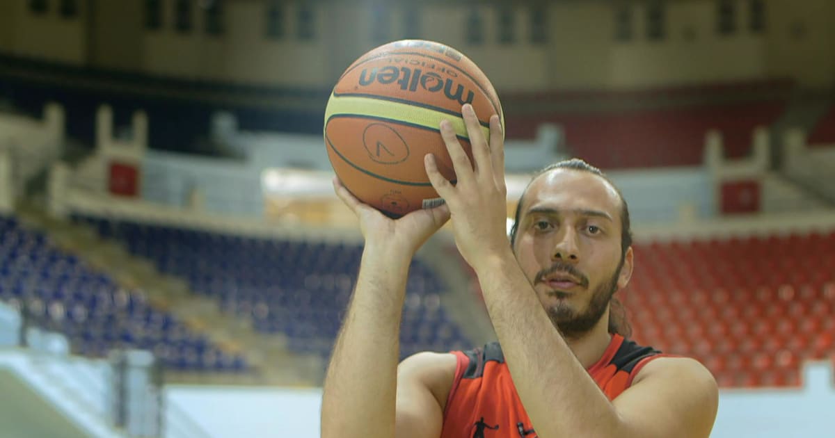 Basketball: How to efficiently score a free throw