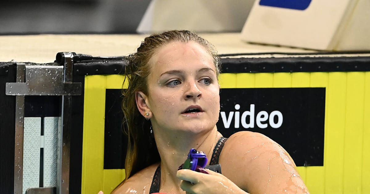 Olympic champion Chelsea Hodges forced to retire from swimming at 22