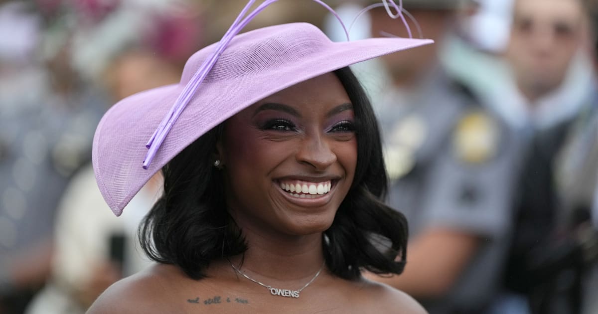 Simone Biles makes glamorous appearance at 2025 Kentucky Derby