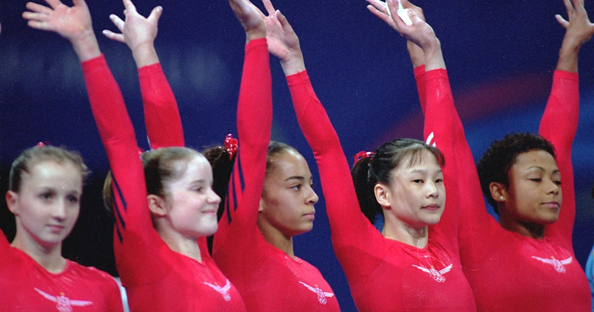 Elise Ray, Amy Chow, and Kristen Maloney in the Sydney 2000 all-around