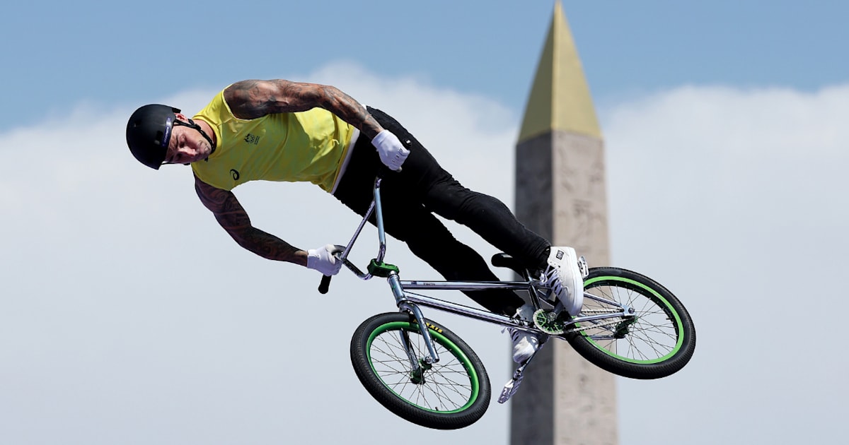 Logan Martin in men's park final of BMX freestyle cycling at Paris 2024 ...
