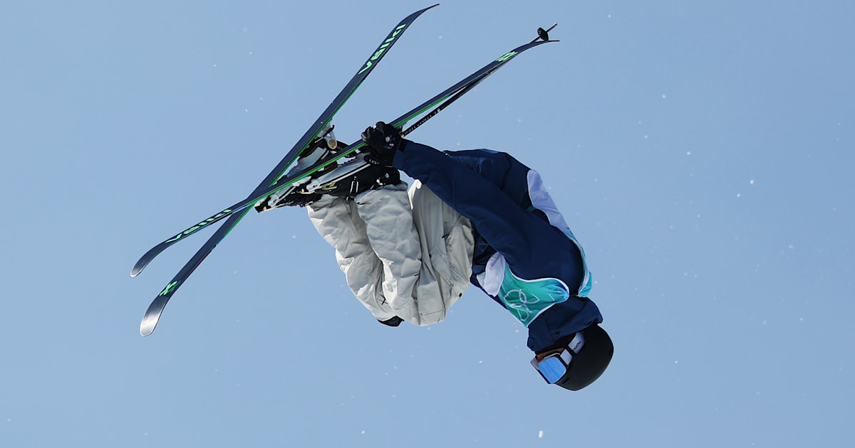 From grounded to flying, how do freestyle skiers learn tricks?