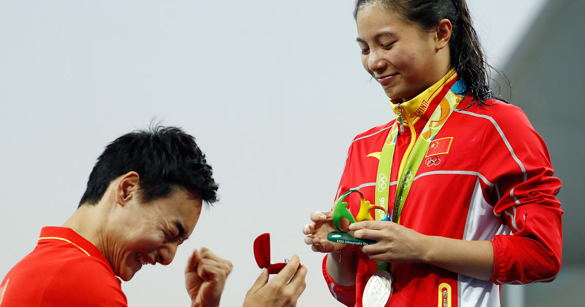 He Zi agrees to take the plunge after surprise podium proposal ...