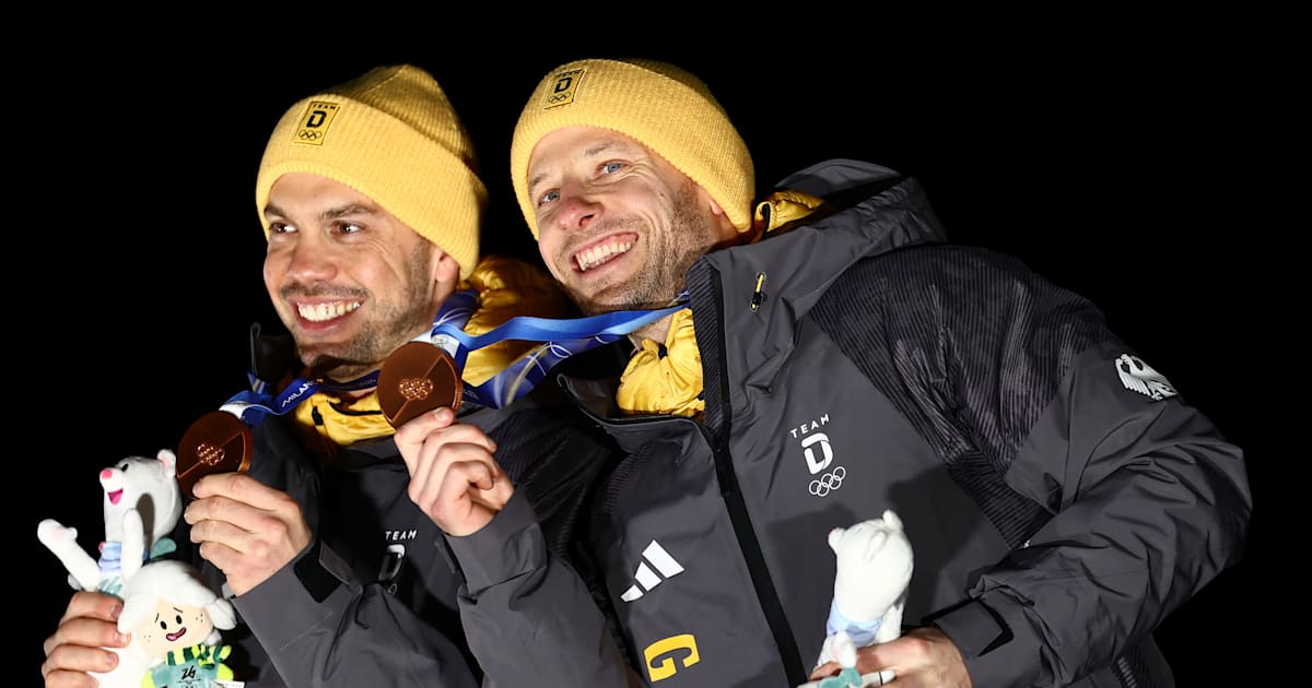 Schlussfeier Olympia 2026: Tobias Wendl und Tobias Arlt sind deutsche ...