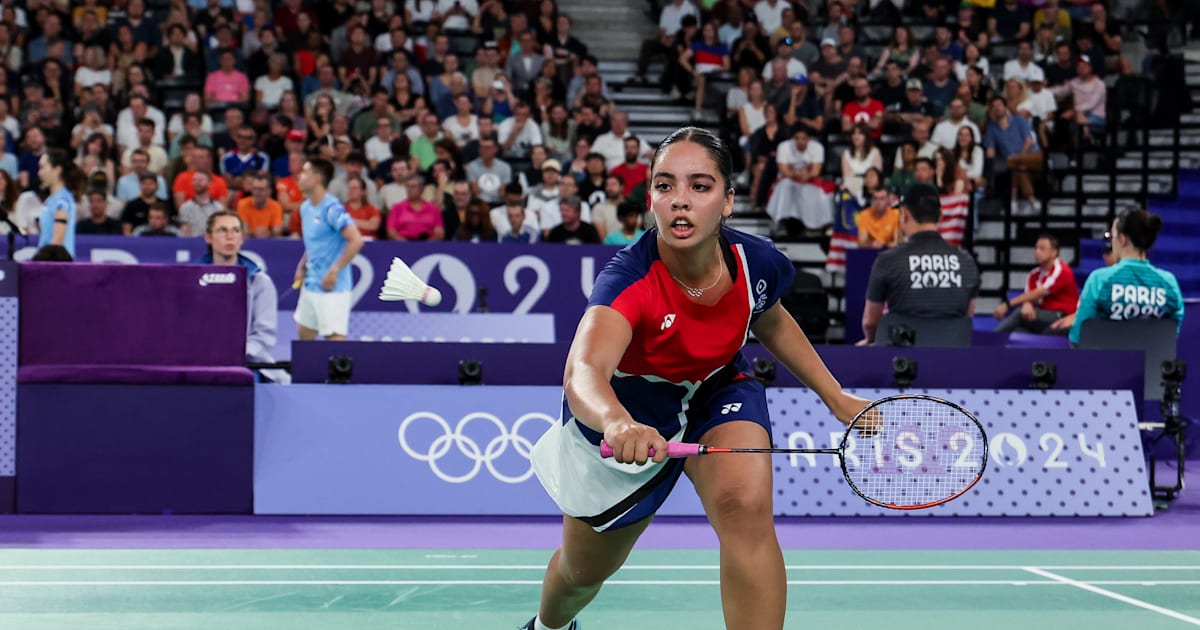 IOC Refugee Olympic Team athletes Muna Dahouk and Dorsa Yavarivafa ...