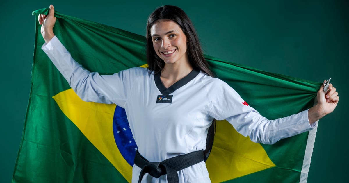 Maria Clara Pacheco mantém boa fase e é campeã mundial de taekwondo na ...