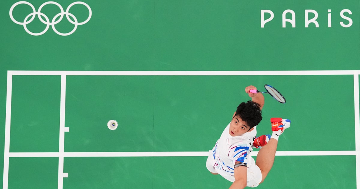 Paris 2024 badminton: Singapore’s Loh Kean Yew makes Olympic last 16 ...