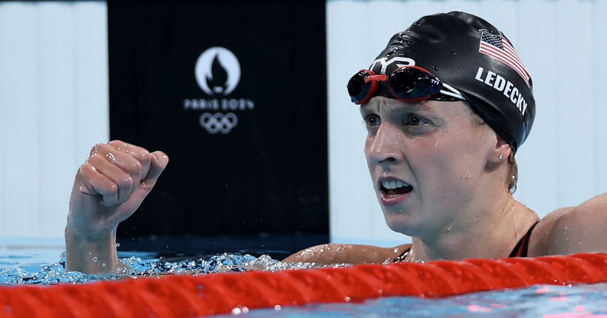 Katie Ledecky wins 1500m women's swimming gold medal at Paris 2024 ...