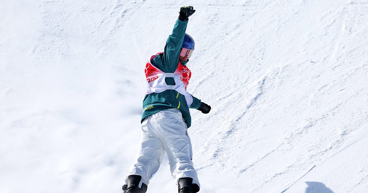 Scotty James has Australian fans fizzing with silver in snowboard halfpipe
