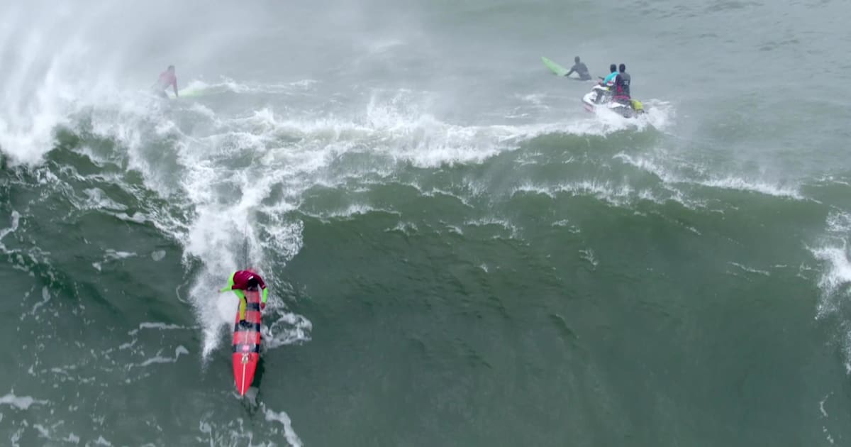 Big Wave Paddle vs Tow