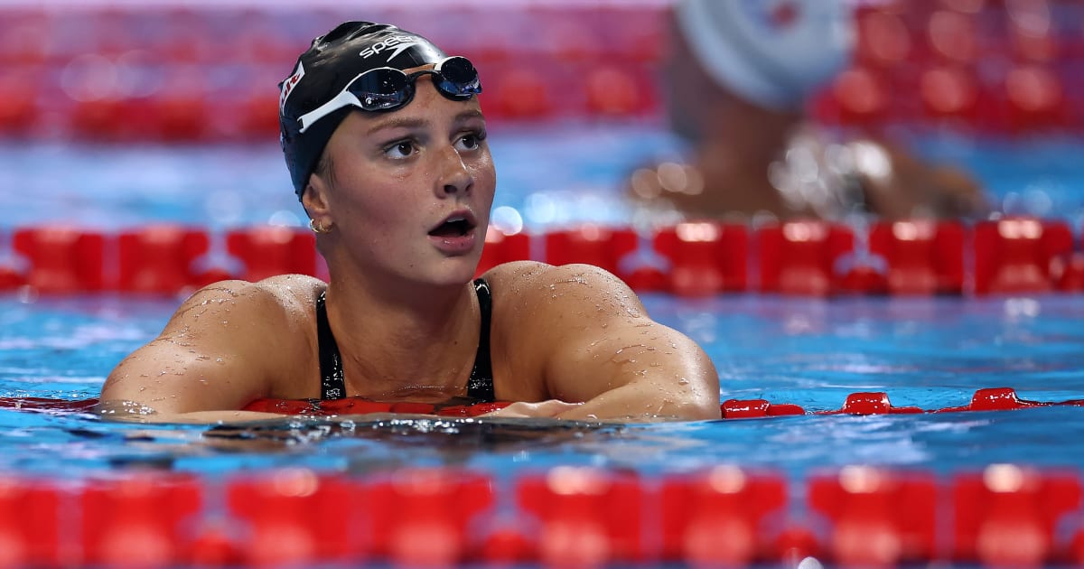 Summer McIntosh cruises to fourth gold with 400m IM title at World Swimming Championships - results