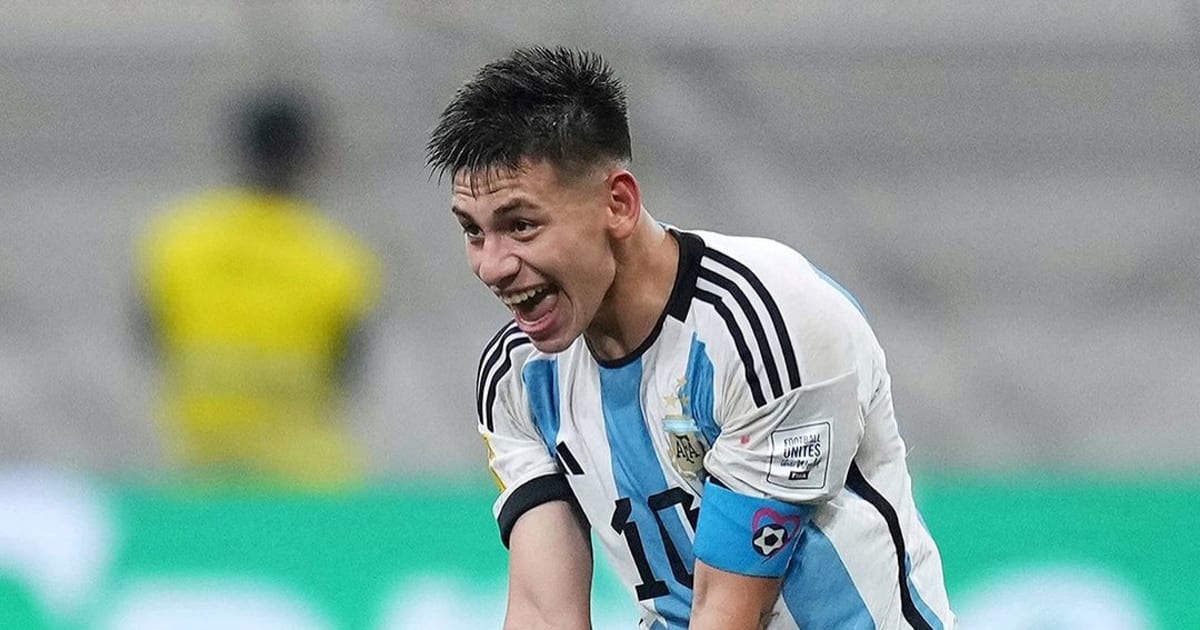 Claudio ‘Diablito’ Echeverri fue presentado en Manchester City: vea ...
