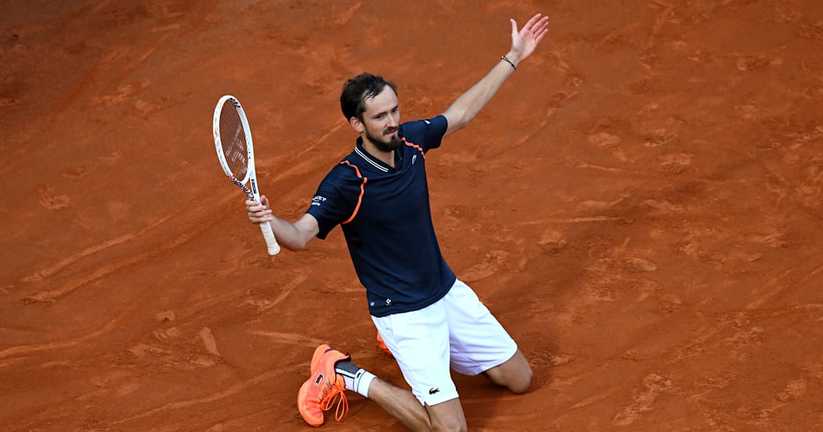 Tennis: Daniil Medvedev wins Italian Open for first clay title, beating ...
