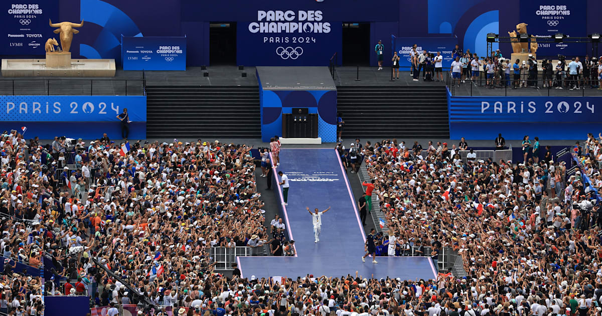 Paris 2024 Olympics: 7 wedding proposals, 4,000 pastries a day for the ...