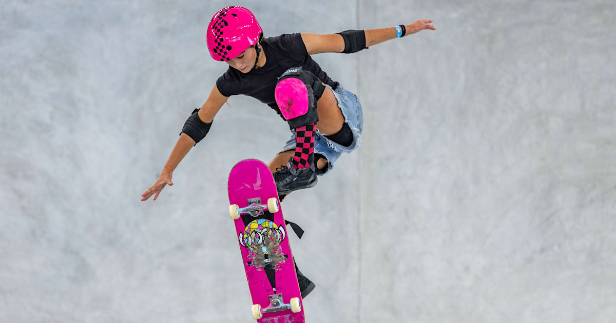 Australian skateboarder Arisa Trew, 14, lands first female 900