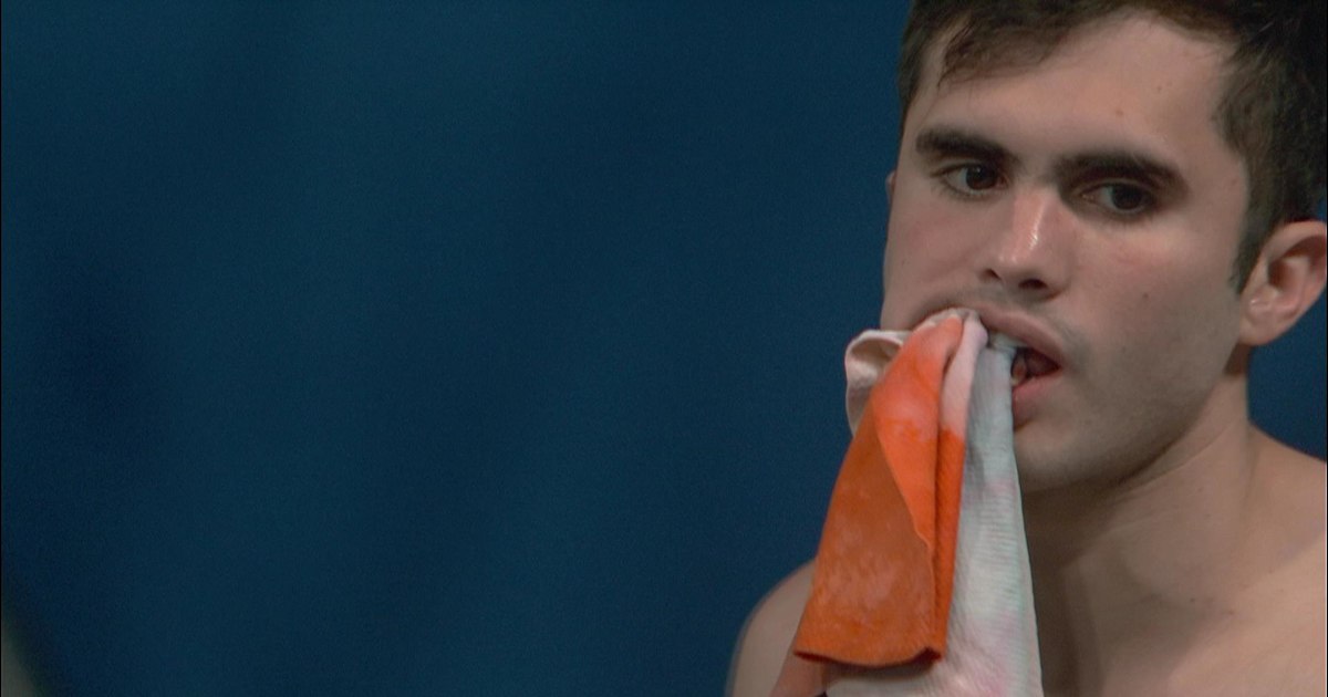 Funny | Tokyo 2020: Diving - Chewing Towel