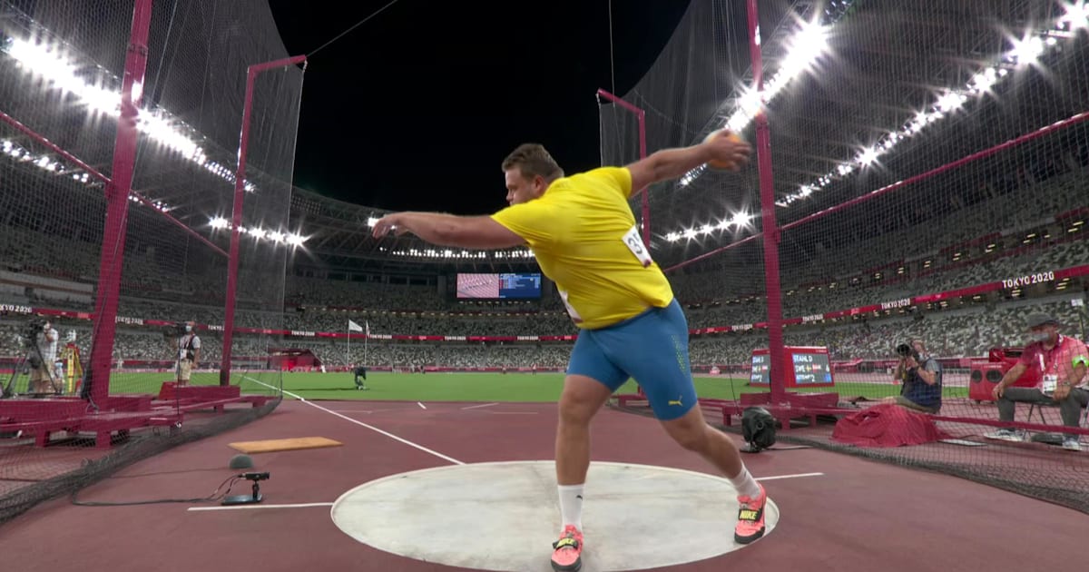 Medal Moment | Tokyo 2020: Athletics Men's Discus Throw - D Stahl (SWE)