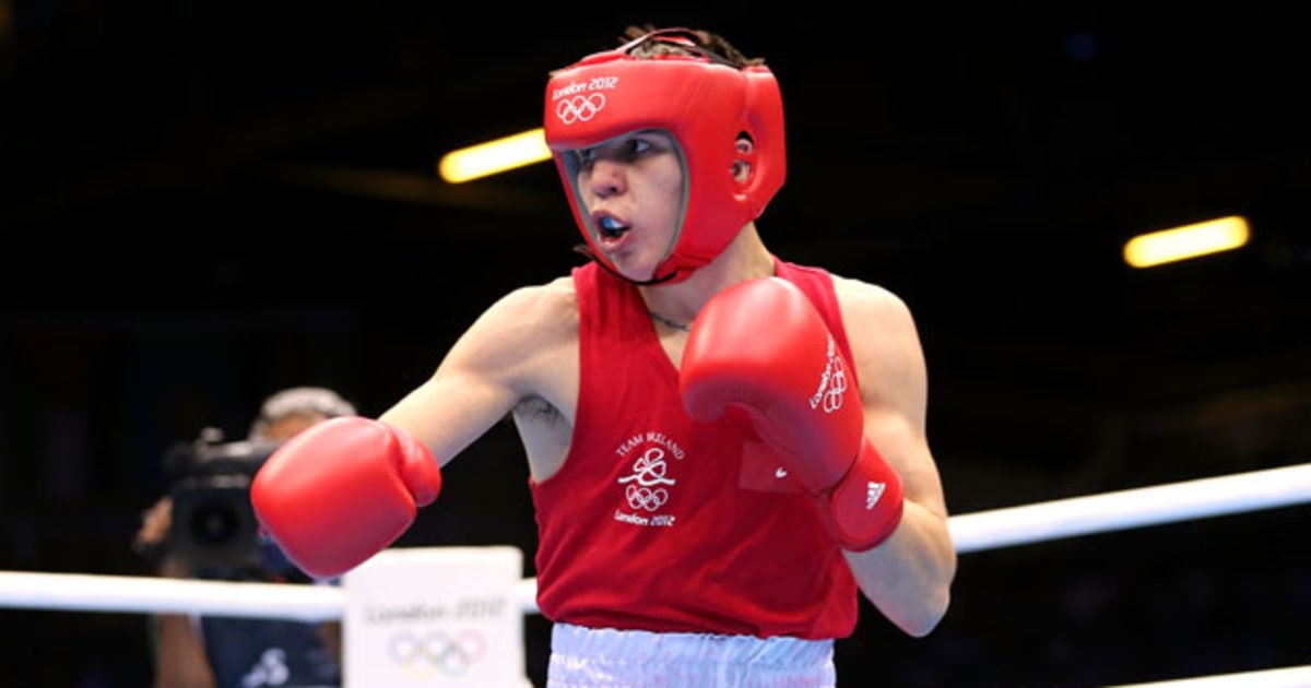 Coach drives Conlan on - London 2012 - Boxing - Olympic News