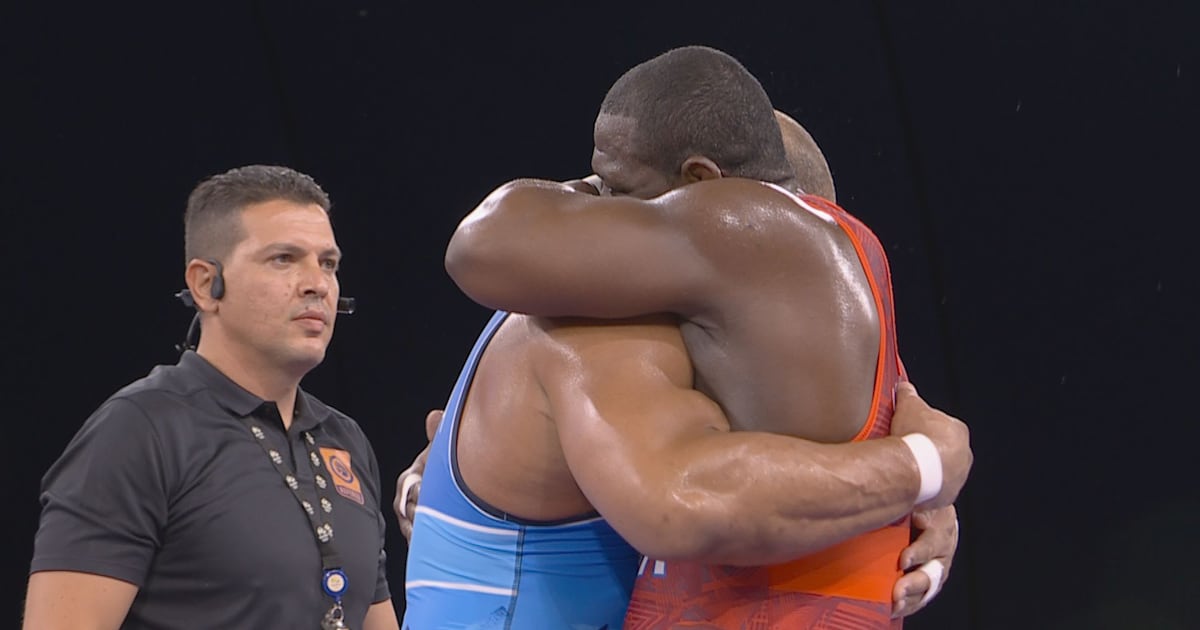 Medalha de ouro na categoria greco-romana 130kg masculino | Wrestling ...