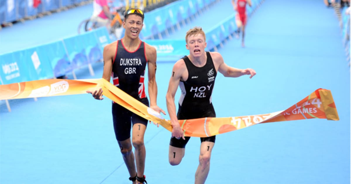 Ben Dijkstra takes triathlon gold after photo finish - Olympic News