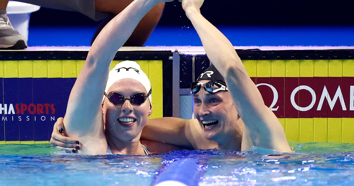 USA swimming duo Lilly King & Annie Lazor's emotional embrace
