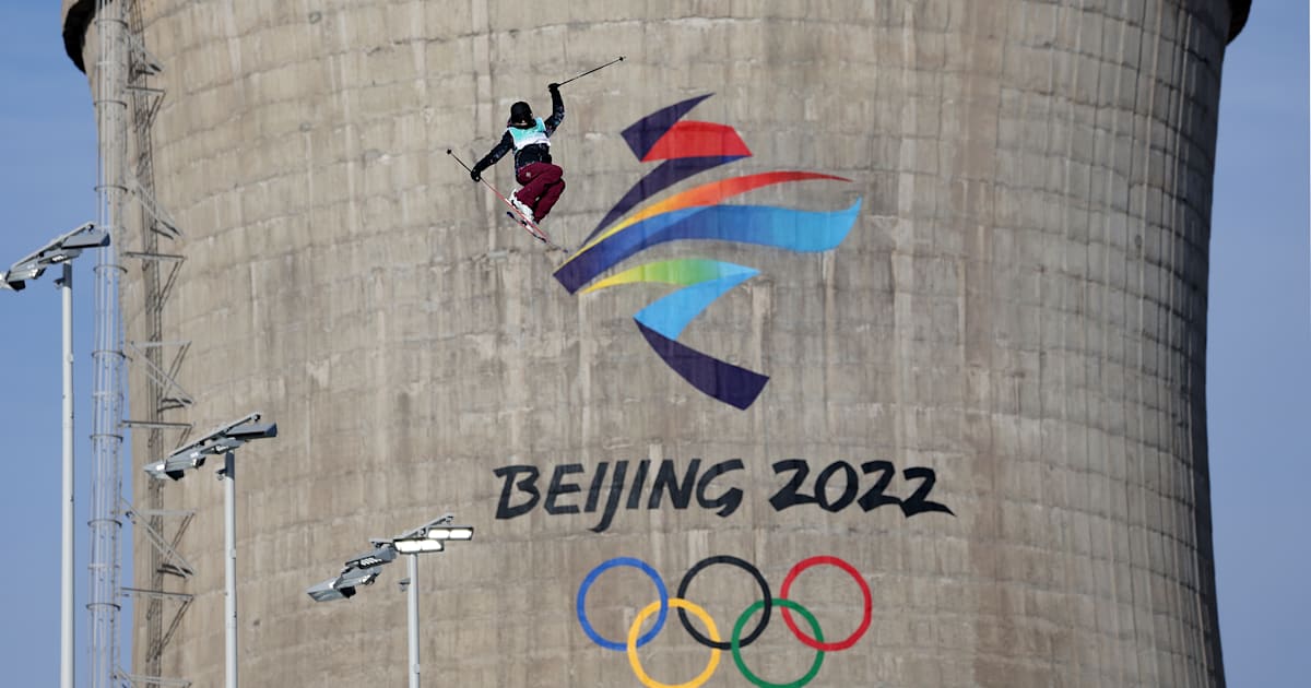 Can Kelly Sildaru stop Ailing (Eileen) Gu’s three-gold freeski charge?