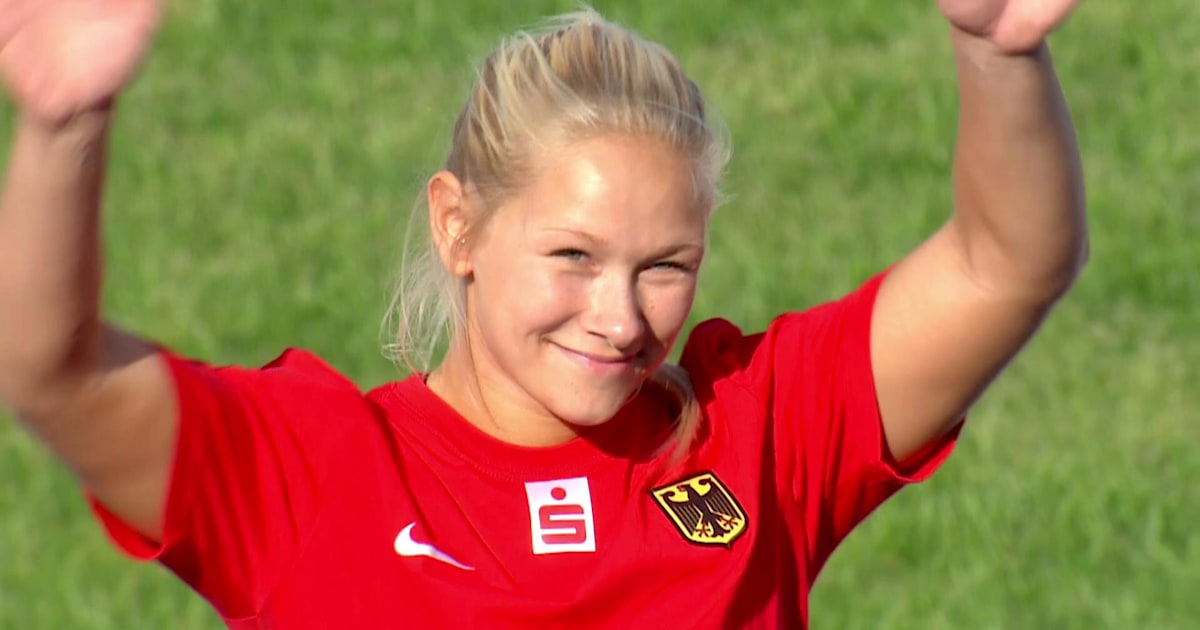 Struck By A Train Now A World Champ: Vanessa Low