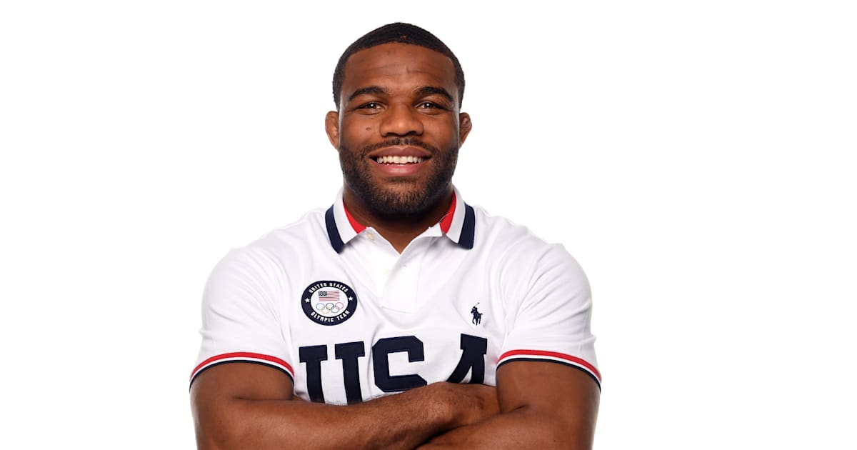 Wrestling Worlds: Jordan Burroughs finds redemption in fifth world title